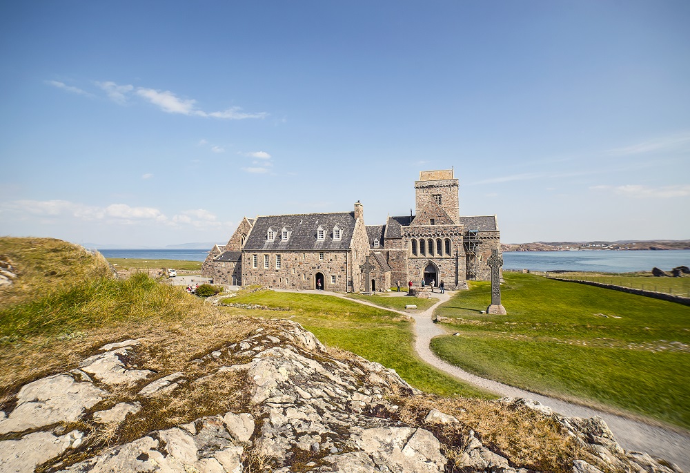 Ferry to and from Iona | Visit Iona with CalMac | Caledonian MacBrayne