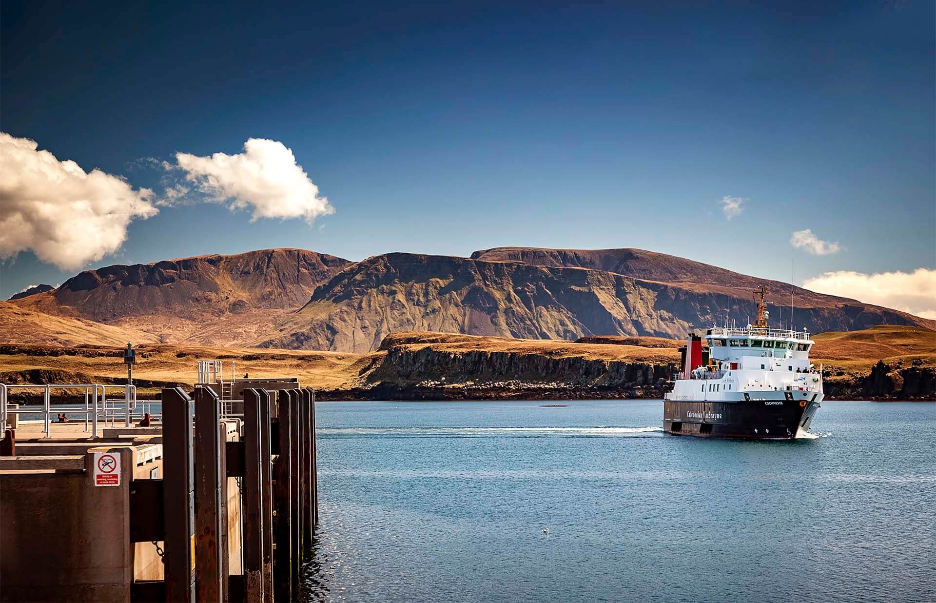 Geamannan nan Eilean | Dachaigh | Caledonian MacBrayne